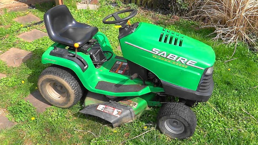 John Deere 1948HV-2554HV Sabre Garden Tractor Operator Manual ...